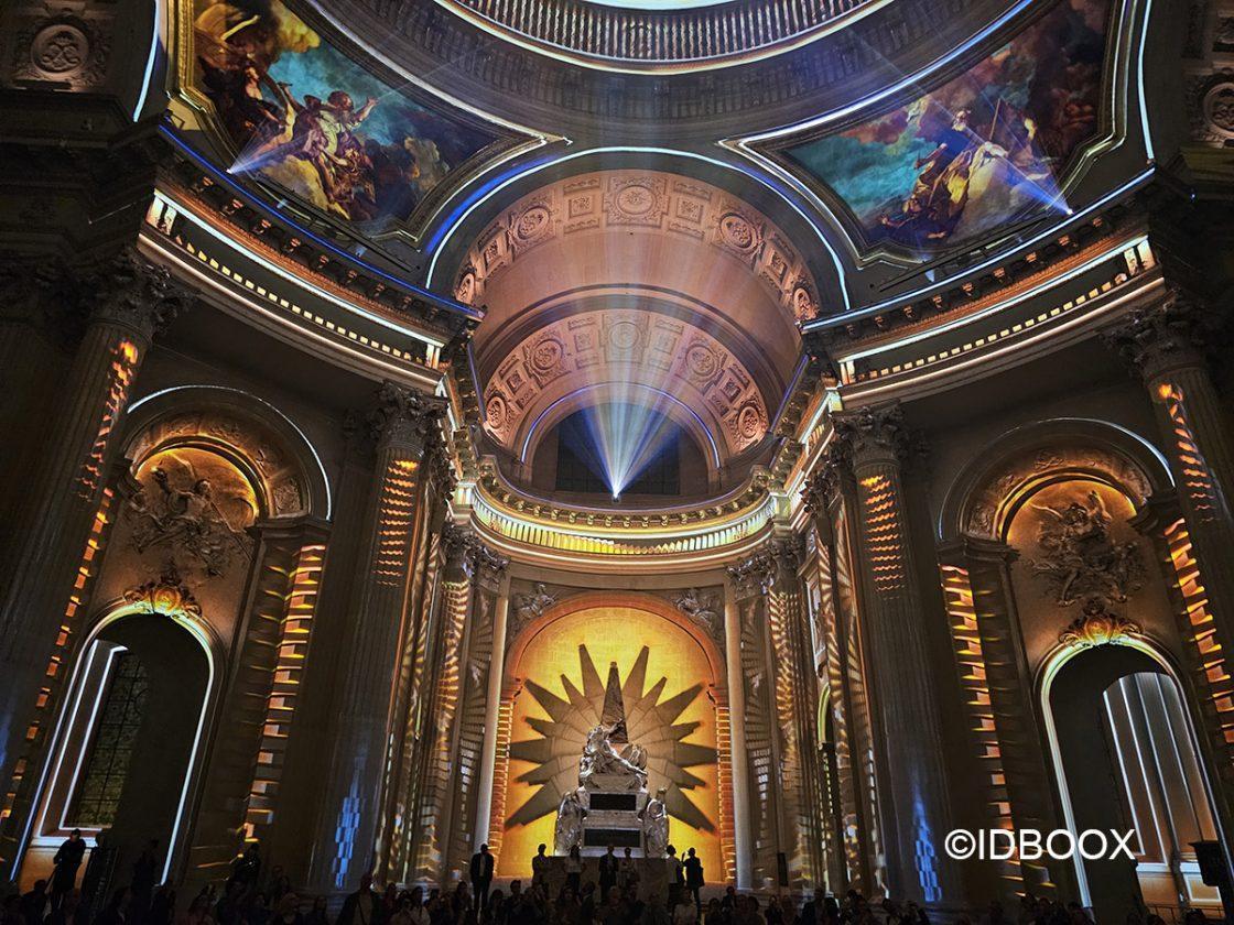 Aura, le spectacle immersif sous le dôme des Invalides photos et vidéo